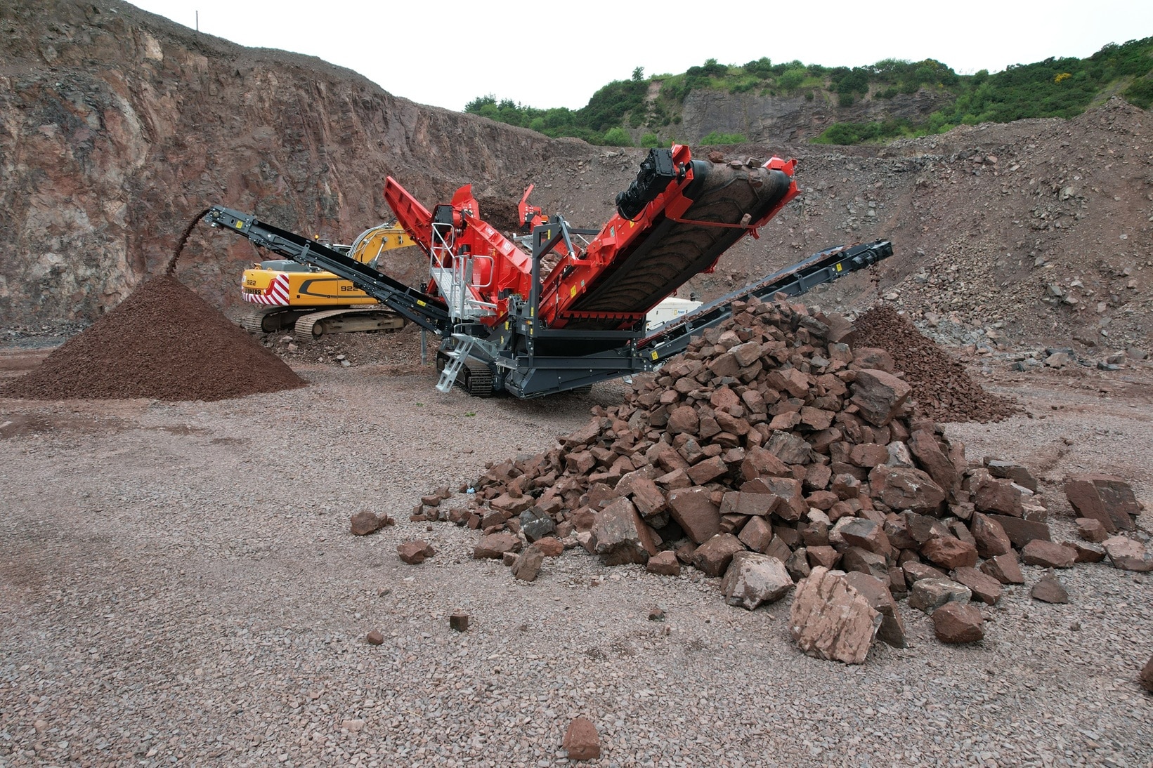 The future is electric with the new Finlay 883+ electric scalper ...