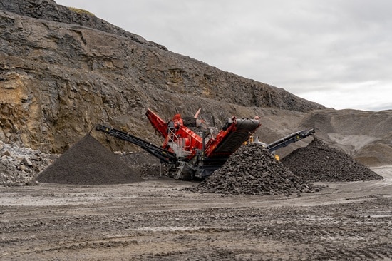 The future is electric with the new Finlay 883+ electric scalper ...