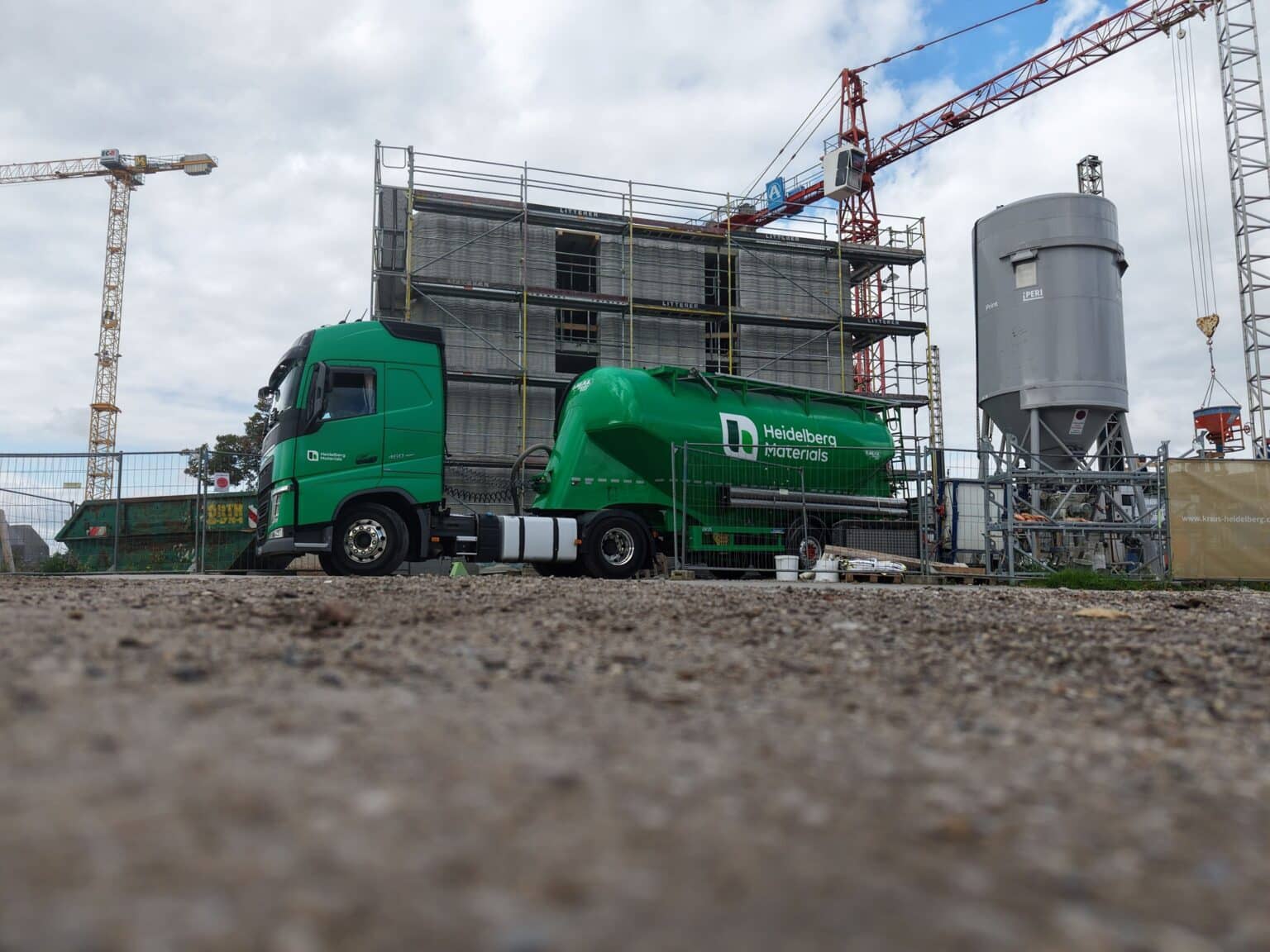 Premiere for serial 3D construction printing with sustainable building ...