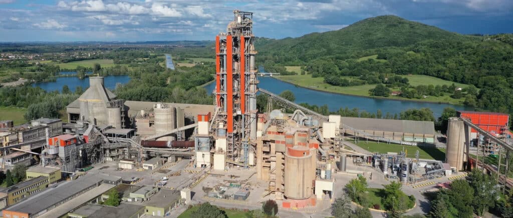 Holcim launches carbon capture test platform in France - Aggregates ...